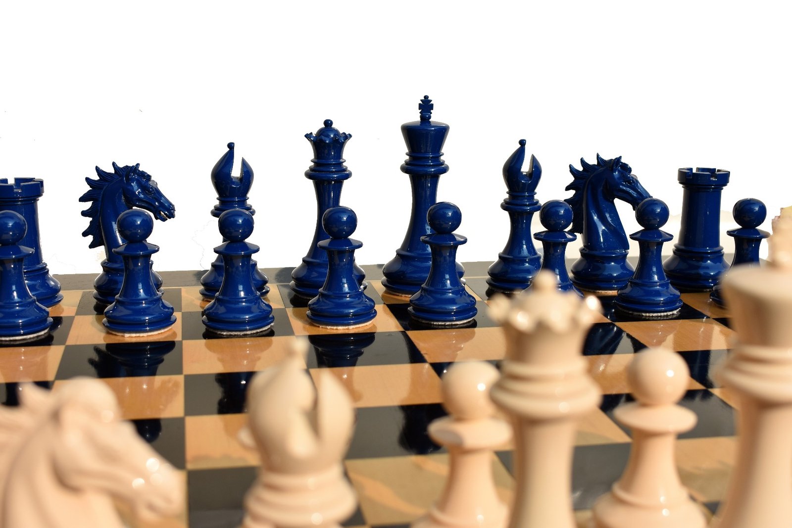 The Emperor Series Chess Pieces Pearl White & Royal Blue Lacquered 4.4 ...