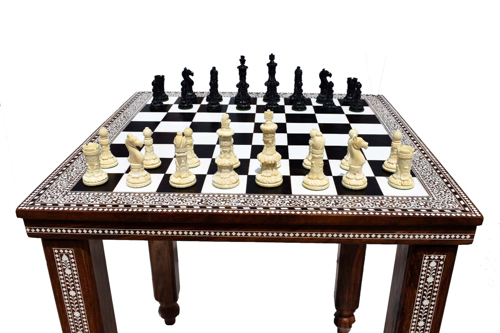 The Indian Maharajah Heritage Series Chess set Natural Bone & Black ...